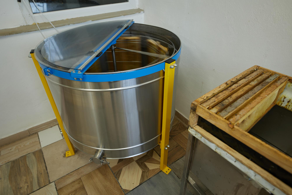 Медогонки 3 х рамочні купити-продати медогонку на 3 рамки — Agga